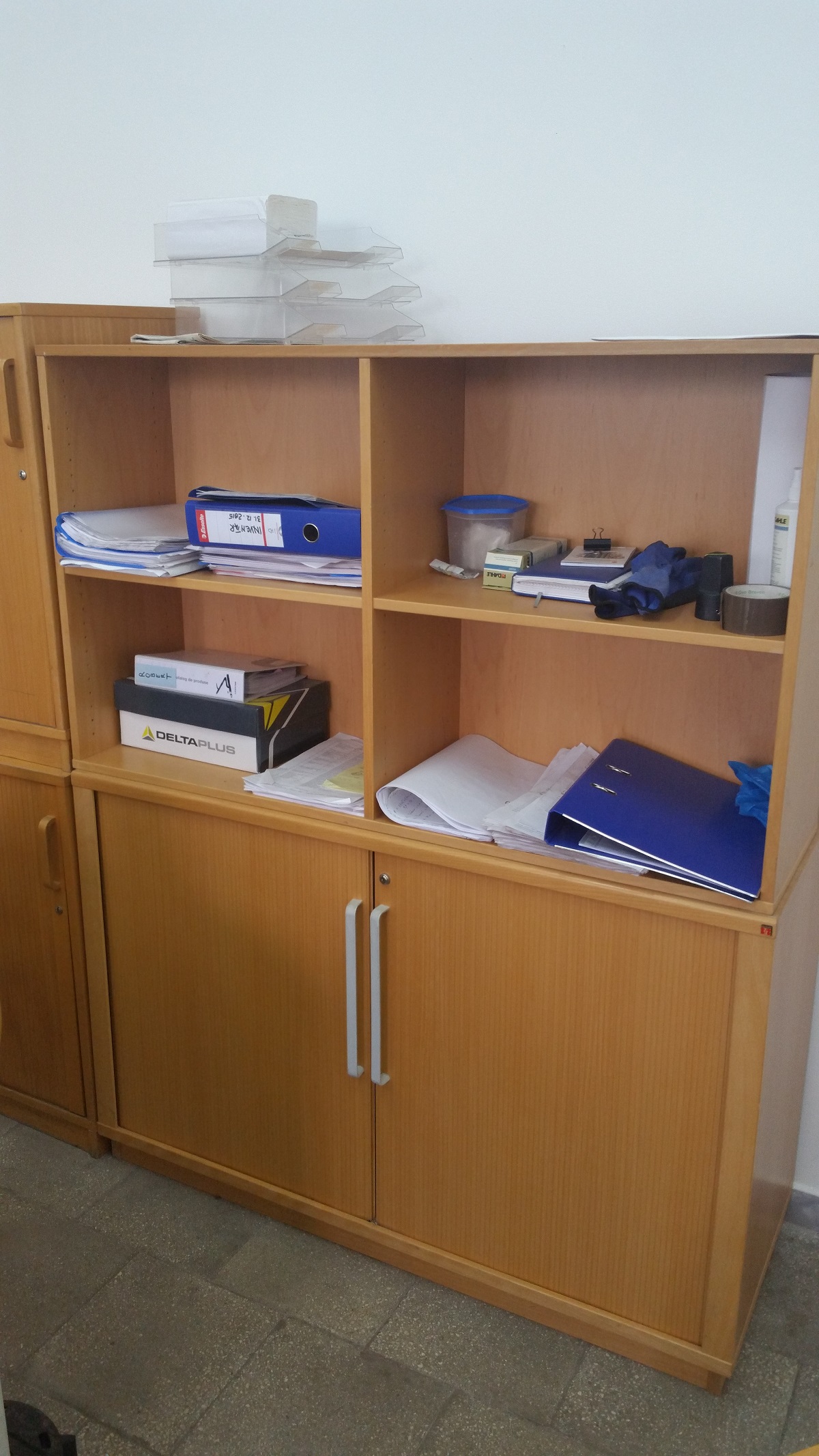 Rafturi documente vechi cu 2 usi - Fairsolve.com